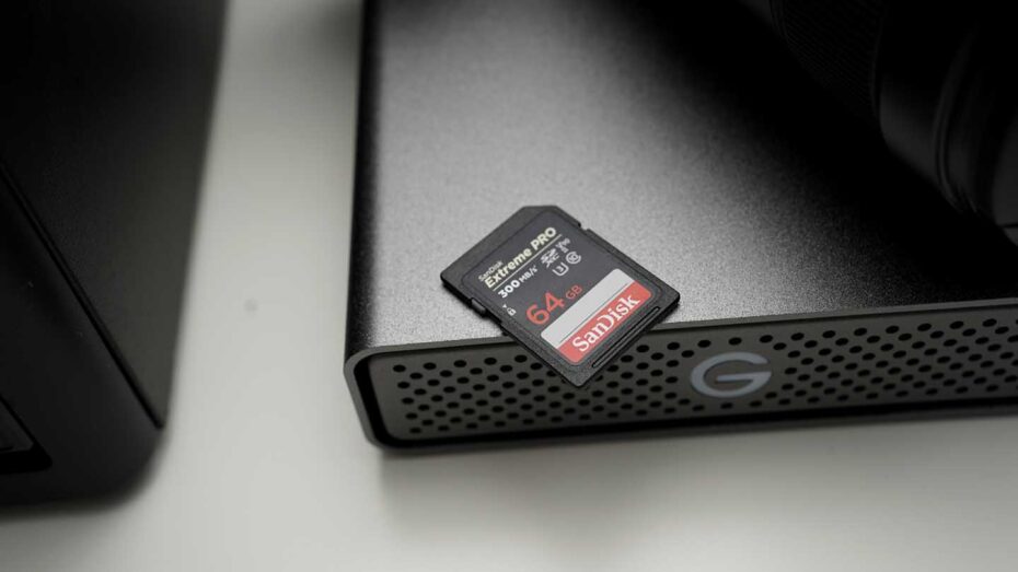How to backup your digital photographs safely - Camera Jabber