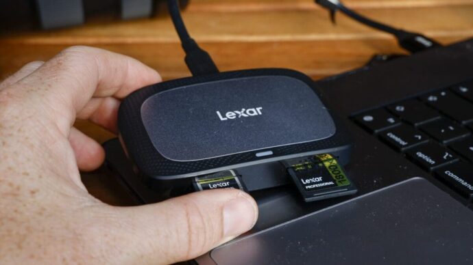 Lexar Professional CFexpress Type A / SD USB 3.2 Gen 2 Reader Review ...