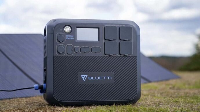 BLUETTI AC200 Max Review – Camera Jabber