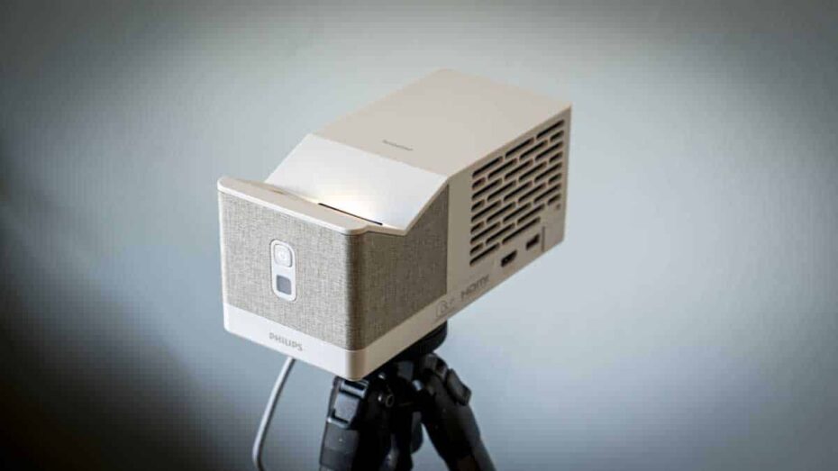 Philips UL5 Screeneo Smart Projector Review – Camera Jabber