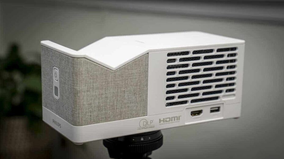 Philips UL5 Screeneo Smart Projector Review – Camera Jabber