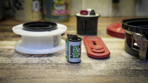 I developed 35mm film in daylight, here’s how the Lomo Daylight Tank ...