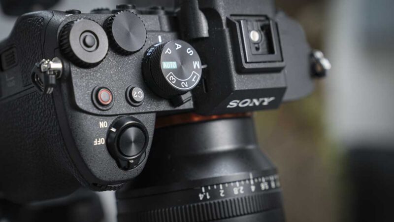 Sony’s latest full-frame mirrorless combines resolution, speed and pro ...